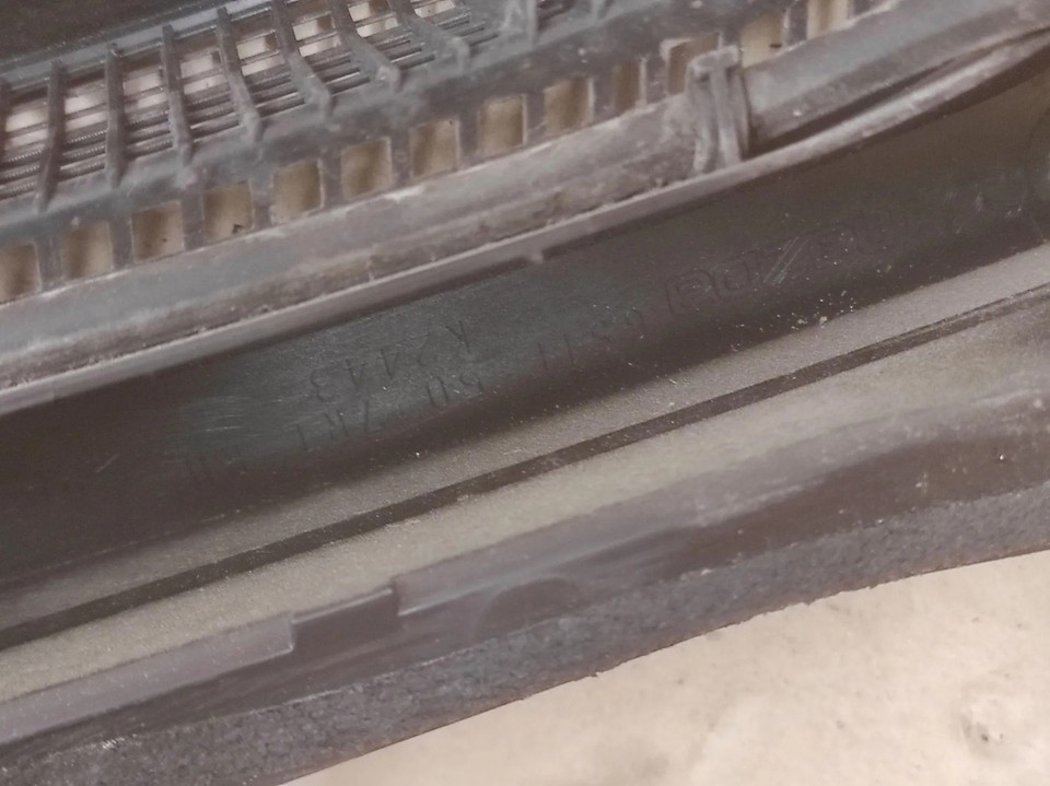 MAZDA 3 BL Front Wiper Cowl Trim GS1F507R1 Diesel 110kw 2010 28641508 ...