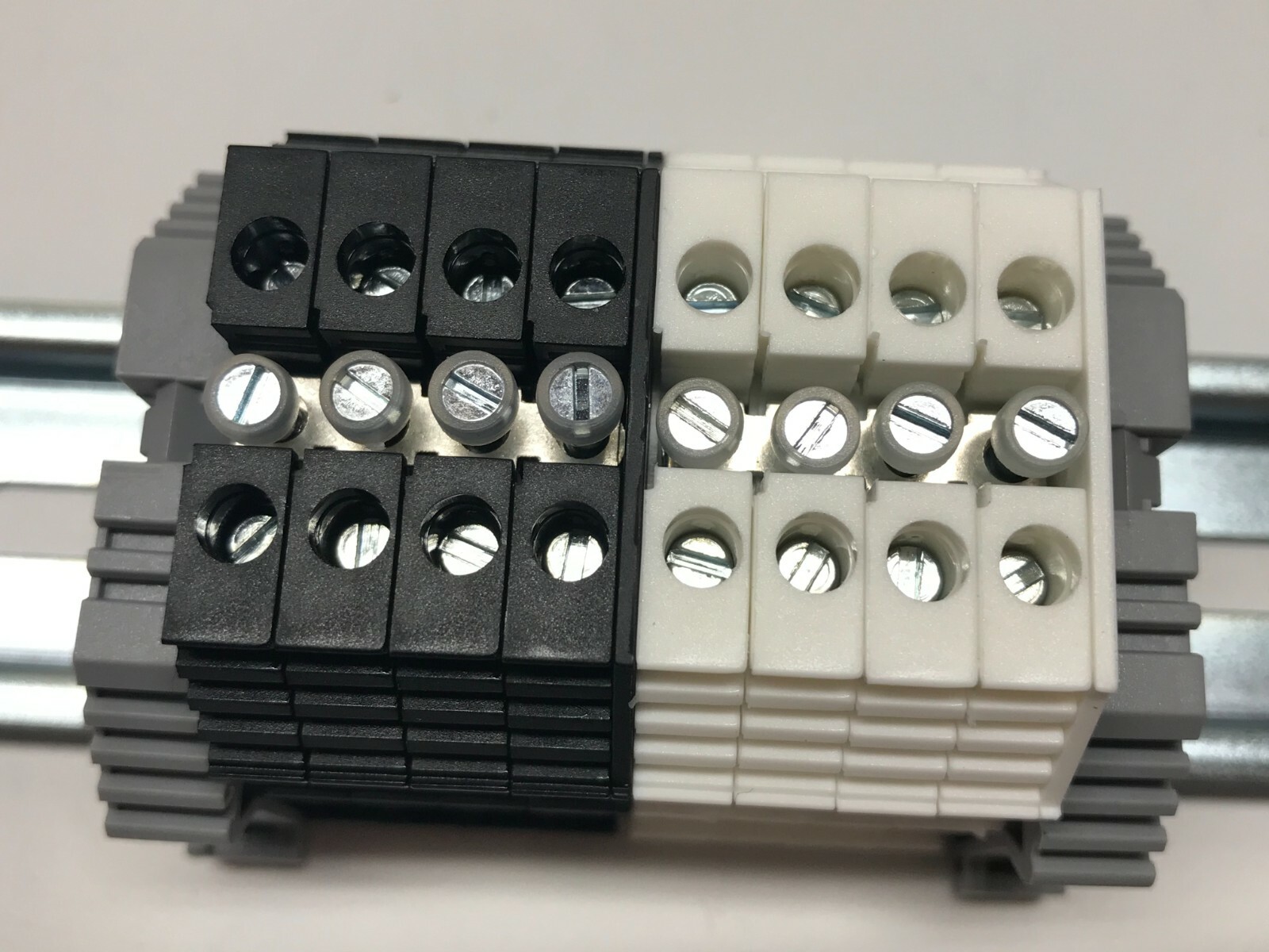 DIN Rail Solar Power Junction Terminal Block ASSEMBLY KN-T12 12 AWG 20A ...