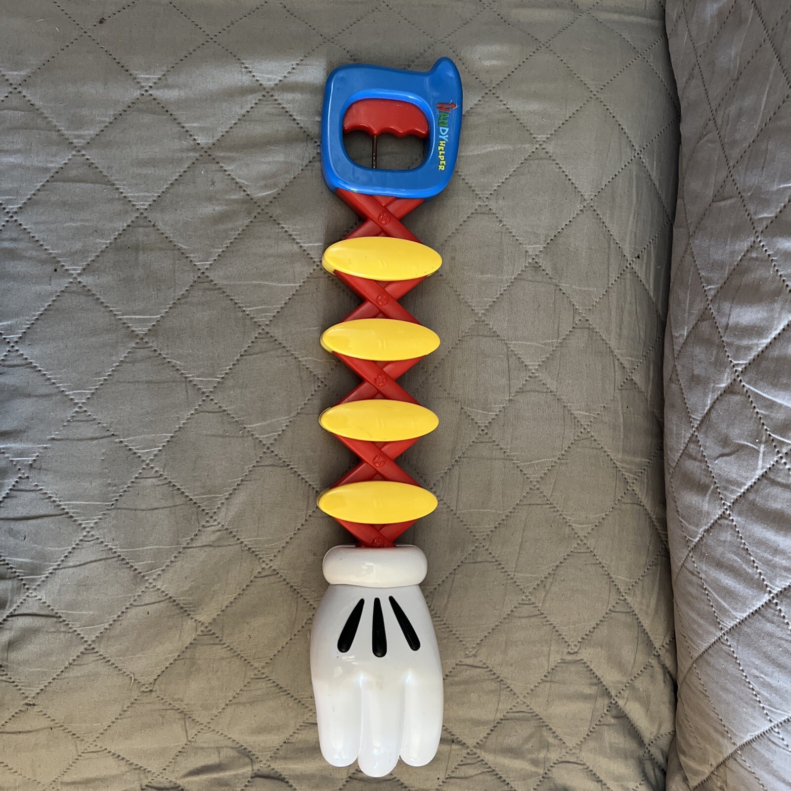 RARE MICKEY MOUSE CLUBHOUSE HELPING HAND GRABBER HANDY HELPER ! | eBay