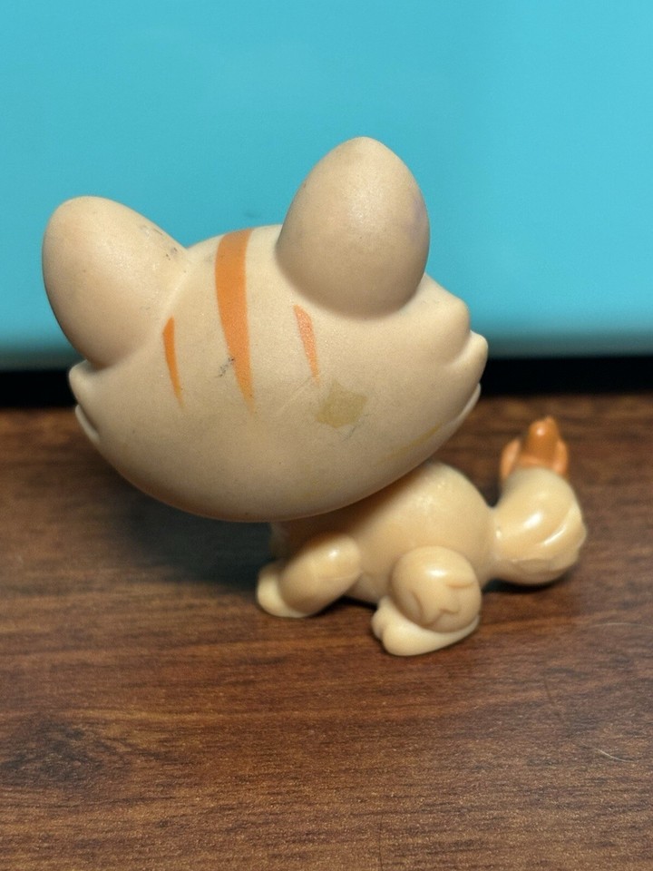 Littlest Pet Shop (LPS) Crouching Cat #649 | eBay