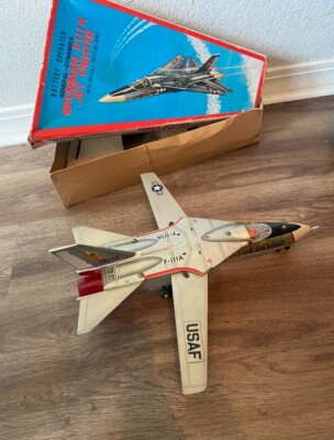 US AIR FORCE GRUMMAN F-111A JET FIGHTER Toy Plane | eBay