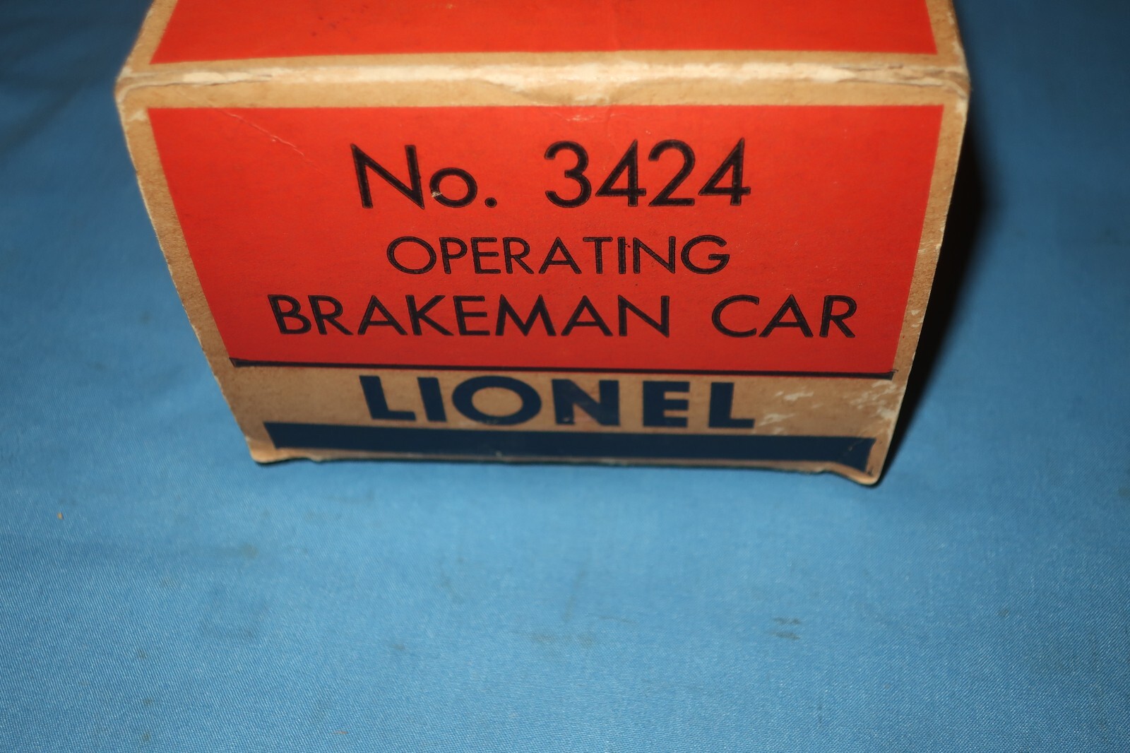 Lionel #3424 Operating Brakeman Car with #3424-100 Low Bridge Signal ...