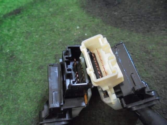 TOYOTA Mark II Blit 2002 TA-GX115W Combination Switch [Used ...