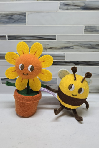 Target 2024 Sun Squad Summer Felt Duo ~ Bee and Flower | eBay
