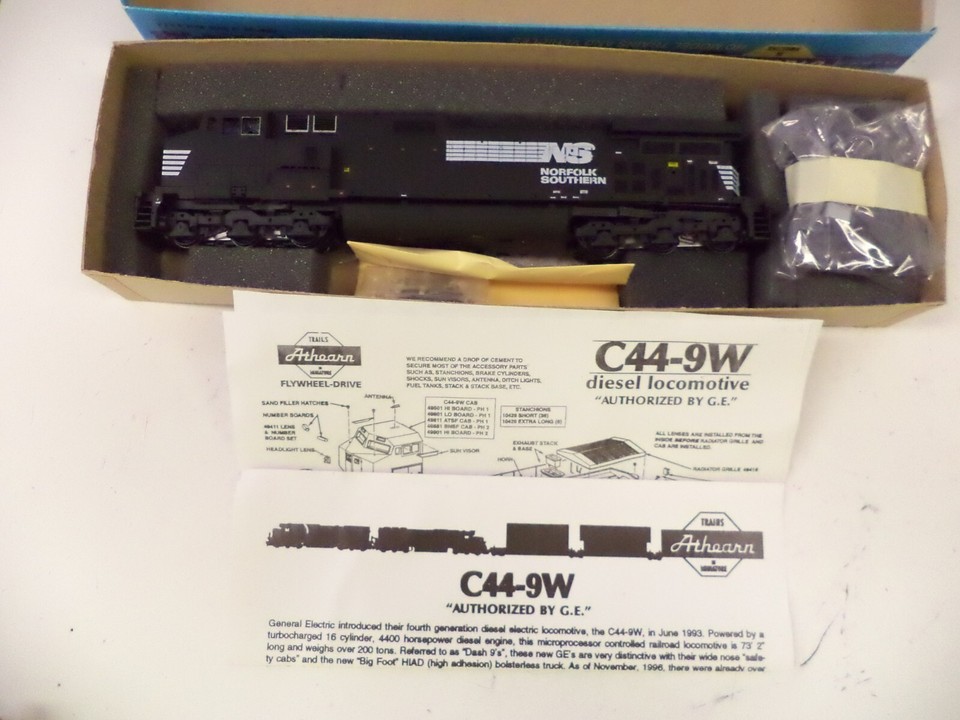 Athearn Ho C44-9W Non-powered locomotive kit, Norfolk Southern, lot B | eBay