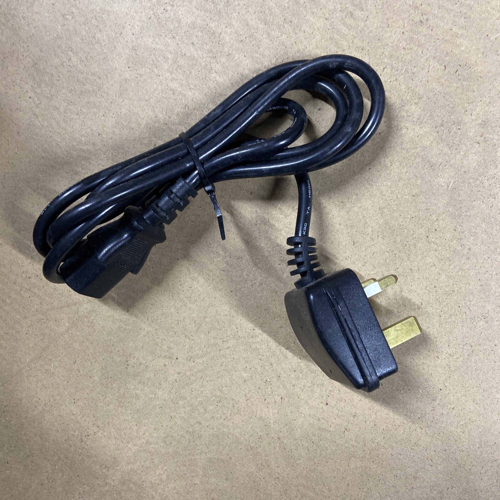 Kettle Power Lead IEC Cable 3 Pin UK Fused Plug PC Monitor Printer C13 ...