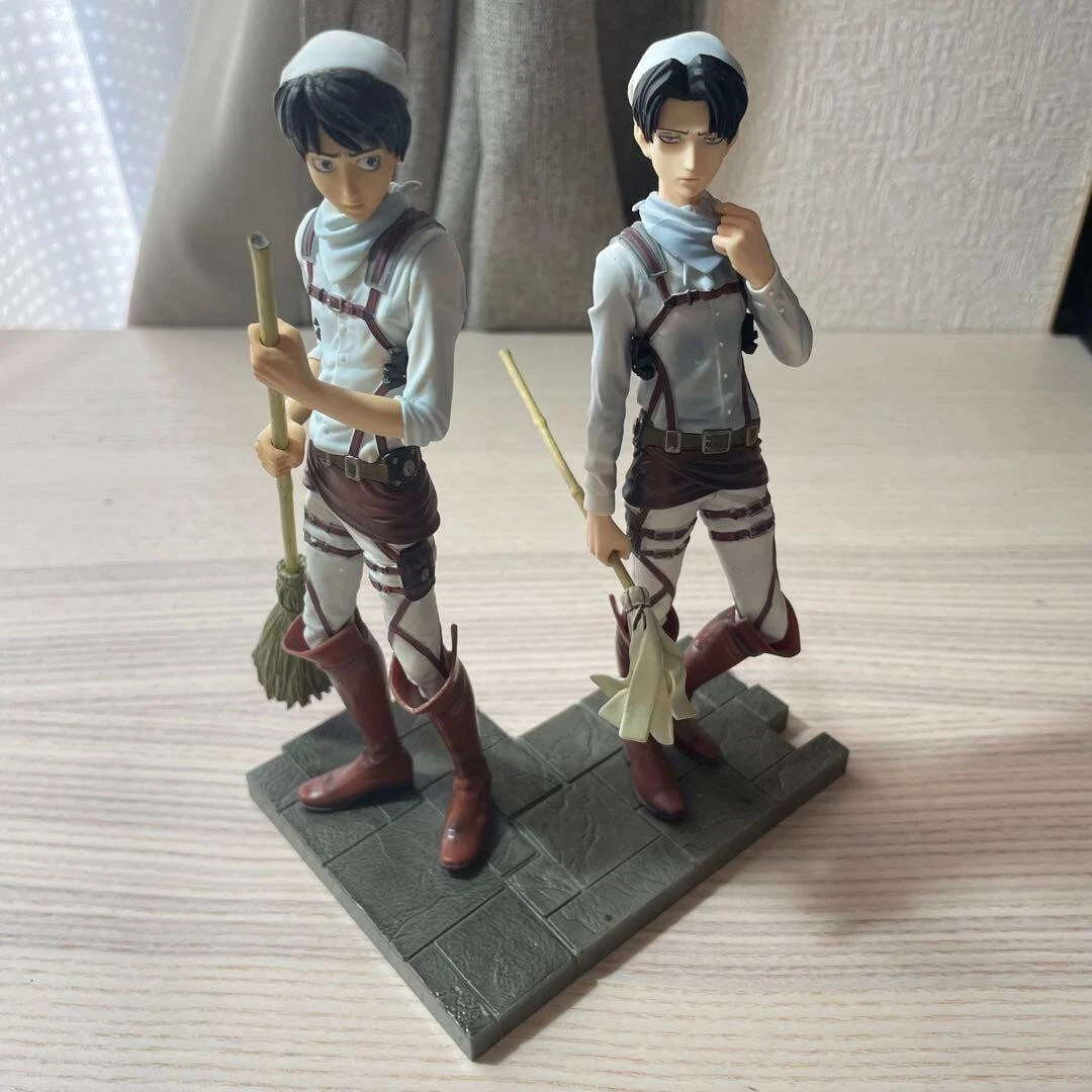 Attack On Titan Levi Cleaning Figure