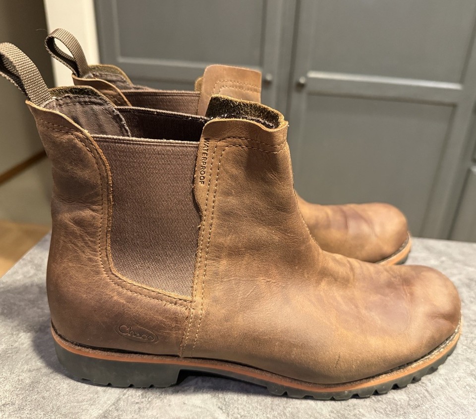 Chaco Women’s Fields Chelsea Waterproof Boots Brown Nubuck Leather Sz ...