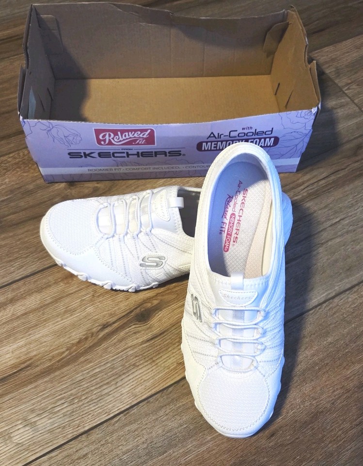 NEW Skechers Air Cooled Memory Foam Lite White Womens Athletic Size 9.5 ...