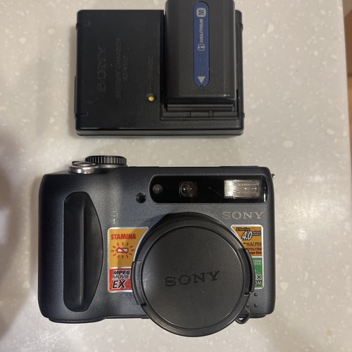 Sony Cyber-shot DSC-S85 4.1MP Digital Camera 3x Optical Zoom | eBay