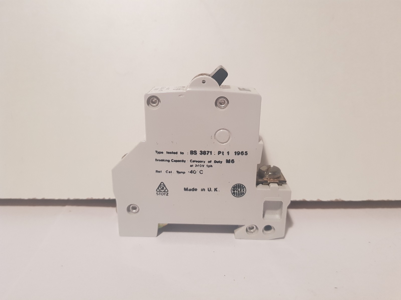WYLEX NB MCB'S CIRCUIT BREAKERS TYPE 2 NB30 NB05 NB10 NB15 NB16 NB20 ...