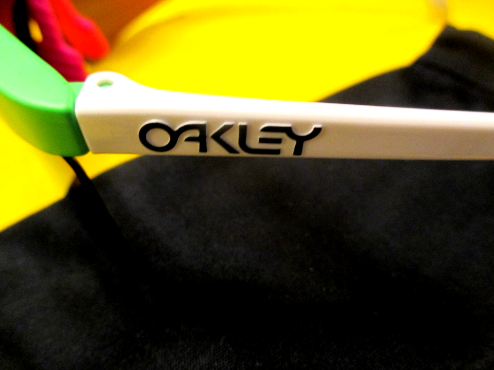 OAKLEY RAZOR BLADES FIRE IRIDIUM RETRO GREEN W WHITE ARMS & PINK NOSE ...
