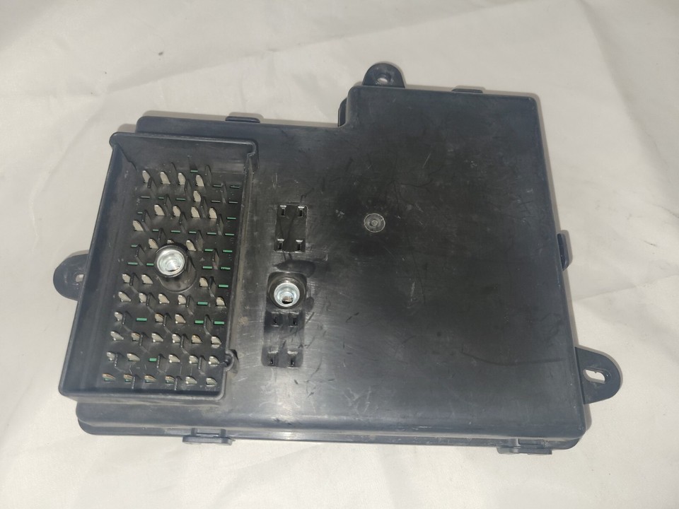 2008-2009 Chevrolet HHR Cobalt G5 Sky Body Control Module BCM 25906892 ...