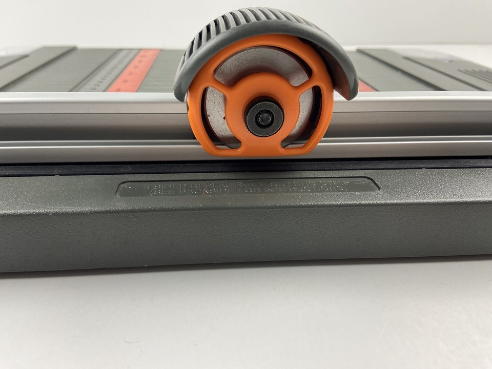 FISKARS Desktop Cutting Board Paper Rotary Cutter 12" TableTop w ...