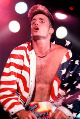 Vanilla Ice Band Singer Performing Vanilla Ice 1990s Old Music Photo 1 ...
