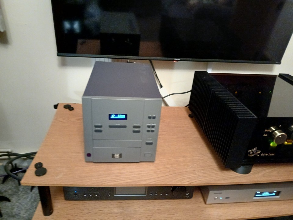 MADRIGAL PROCEED PCD 1 MARK LEVINSON CD PLAYER AN AMAZING PLAYER | eBay UK