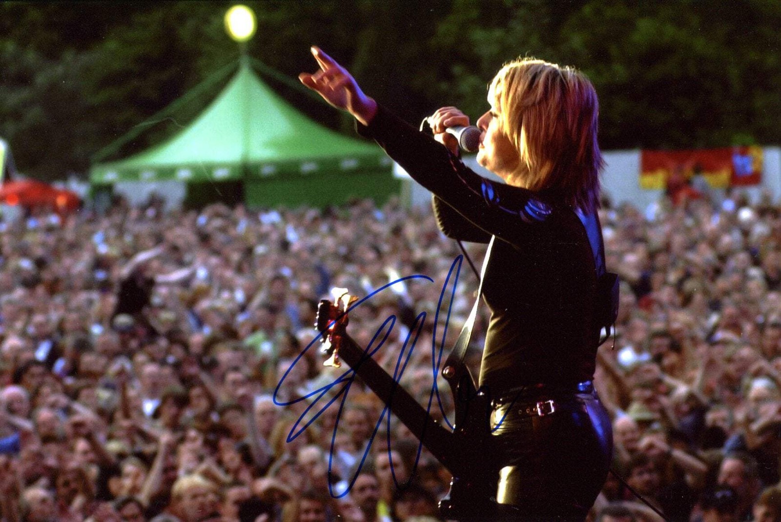 SINGER Suzi Quatro autograph, IP signed photo | eBay