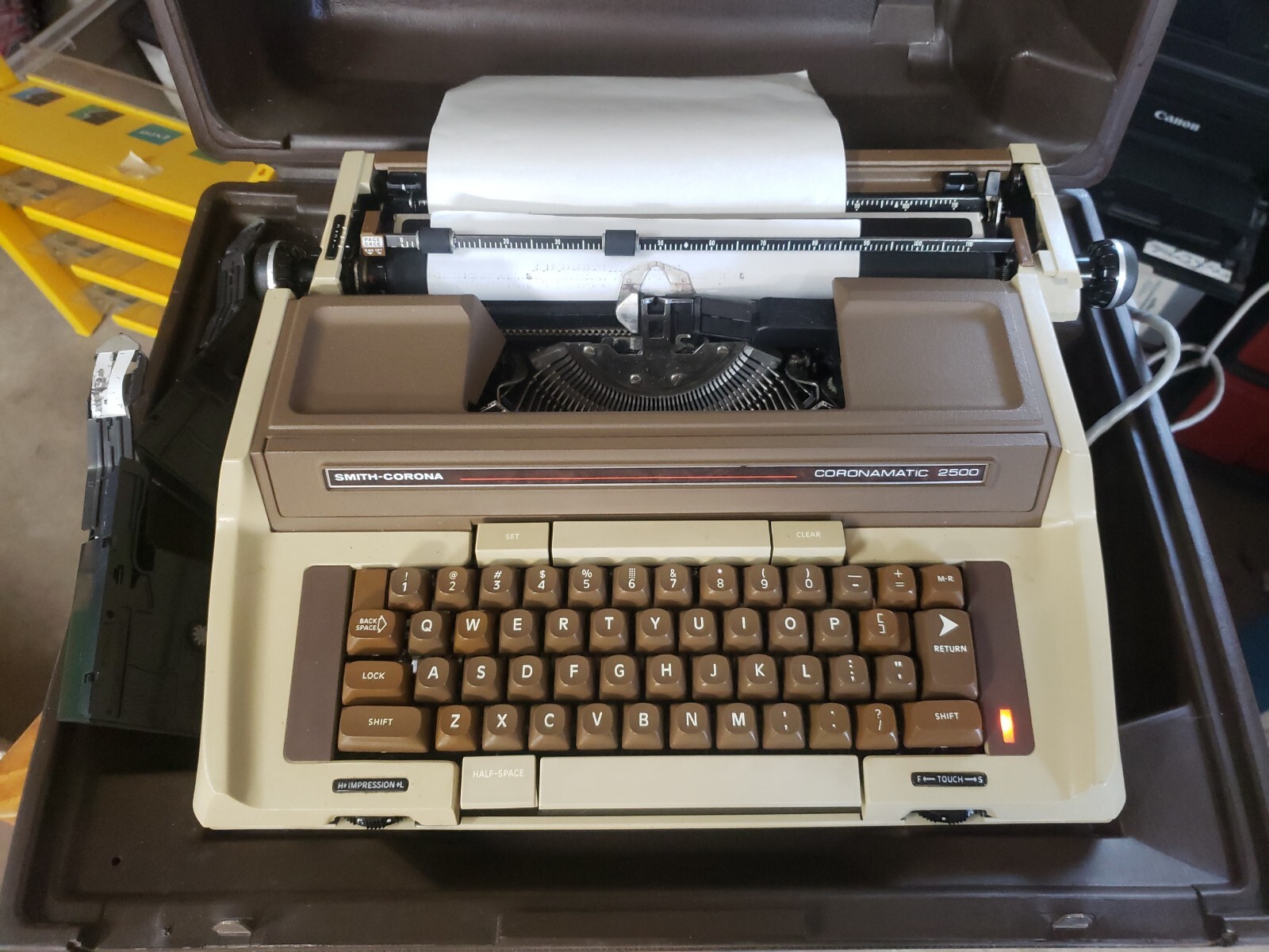 Vintage 1980's SMITH CORONA CORONAMATIC 2500 Electric Typewriter ...