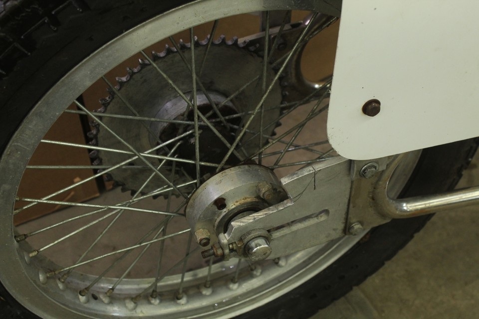 VINTAGE ORIGINAL SONIC WELD RIDGID FLAT TRACK FRAME w/ 40 SPOKE WHEELS ...