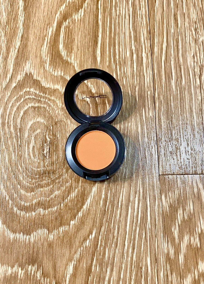 Mac Rule Eyeshadow