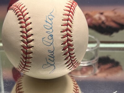 Steve Carlton Philadelphia Phillies Signed Baseball & Display Case JSA ...