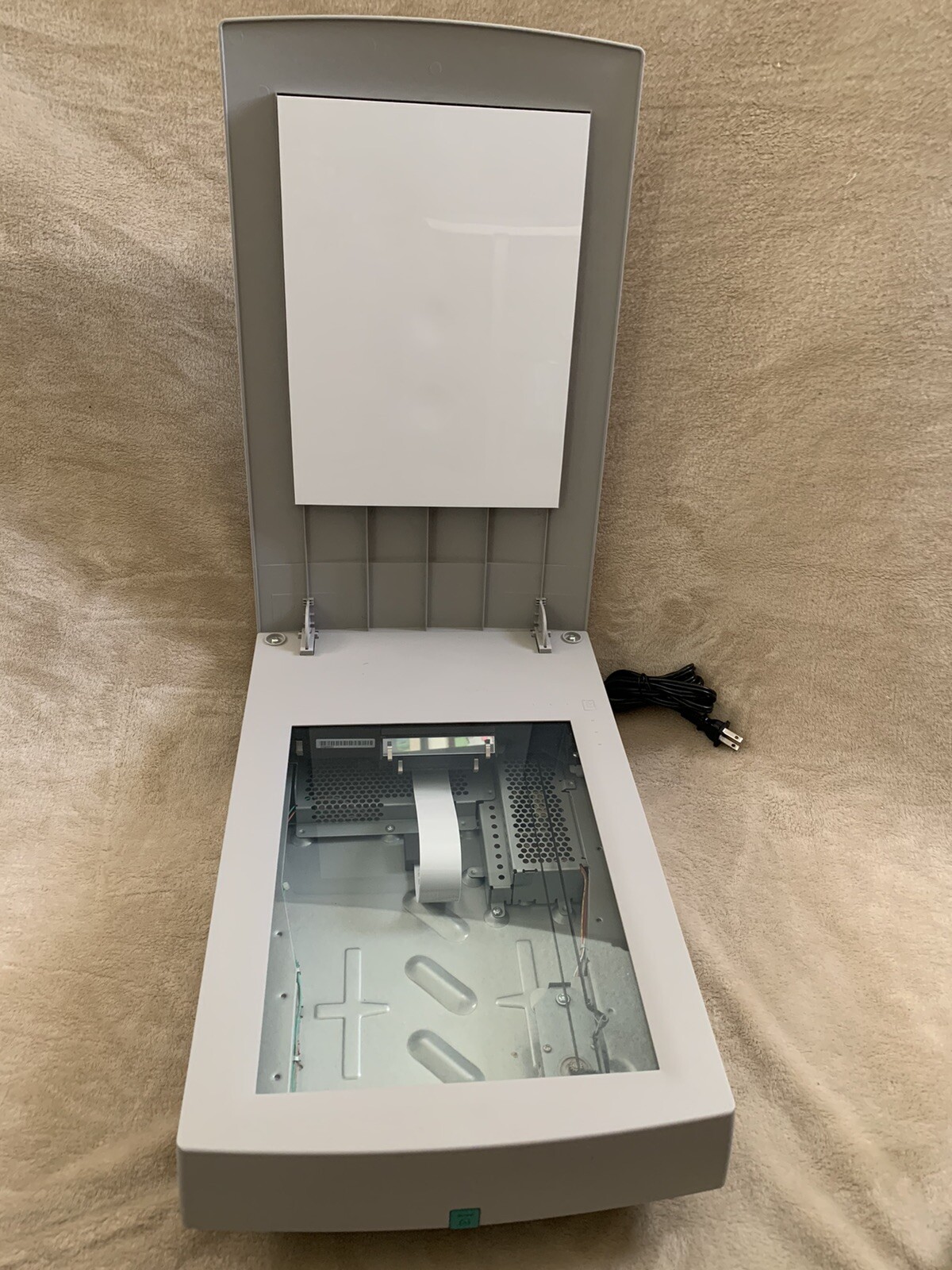 Hewlett Packard HP ScanJet 5200C Flatbed Scanner with power cable ...