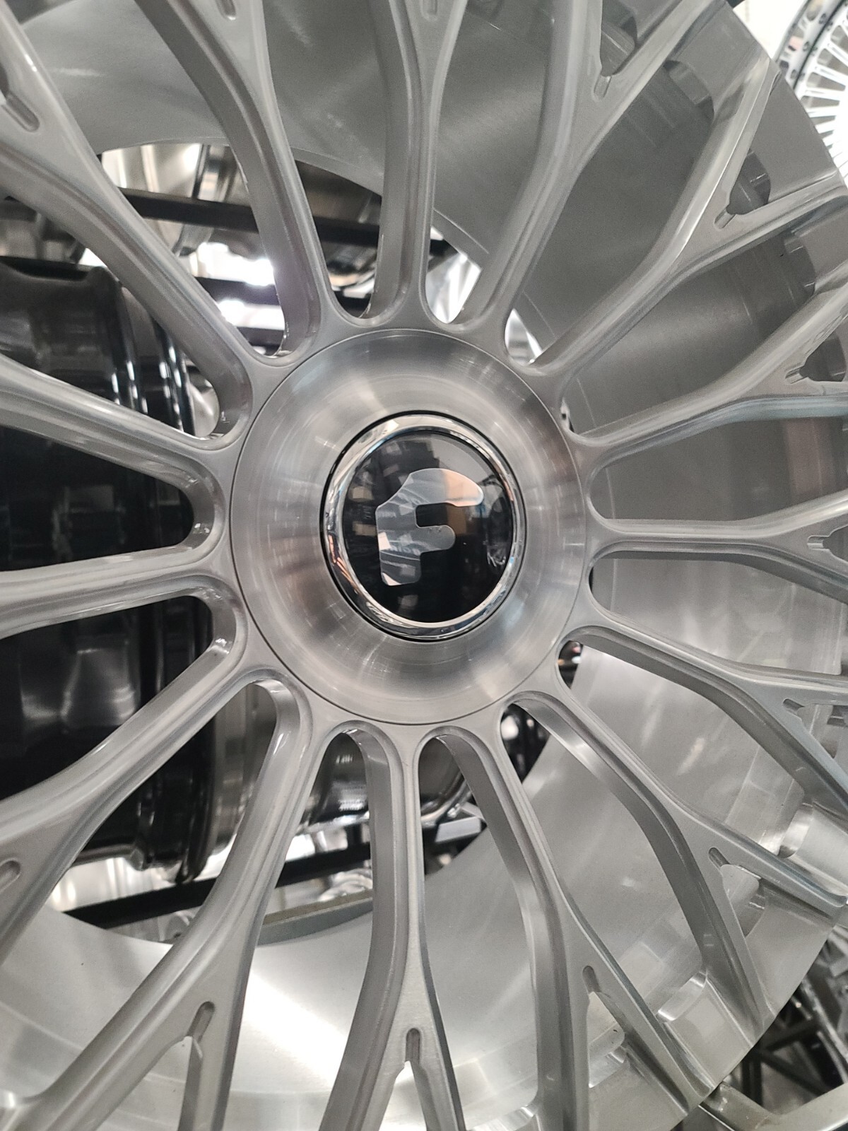 22X9-10.5 FORGIATO NB6-M PCD 5X120 CB: 72.56 ET +25 FRONT ET +35 REAR ...