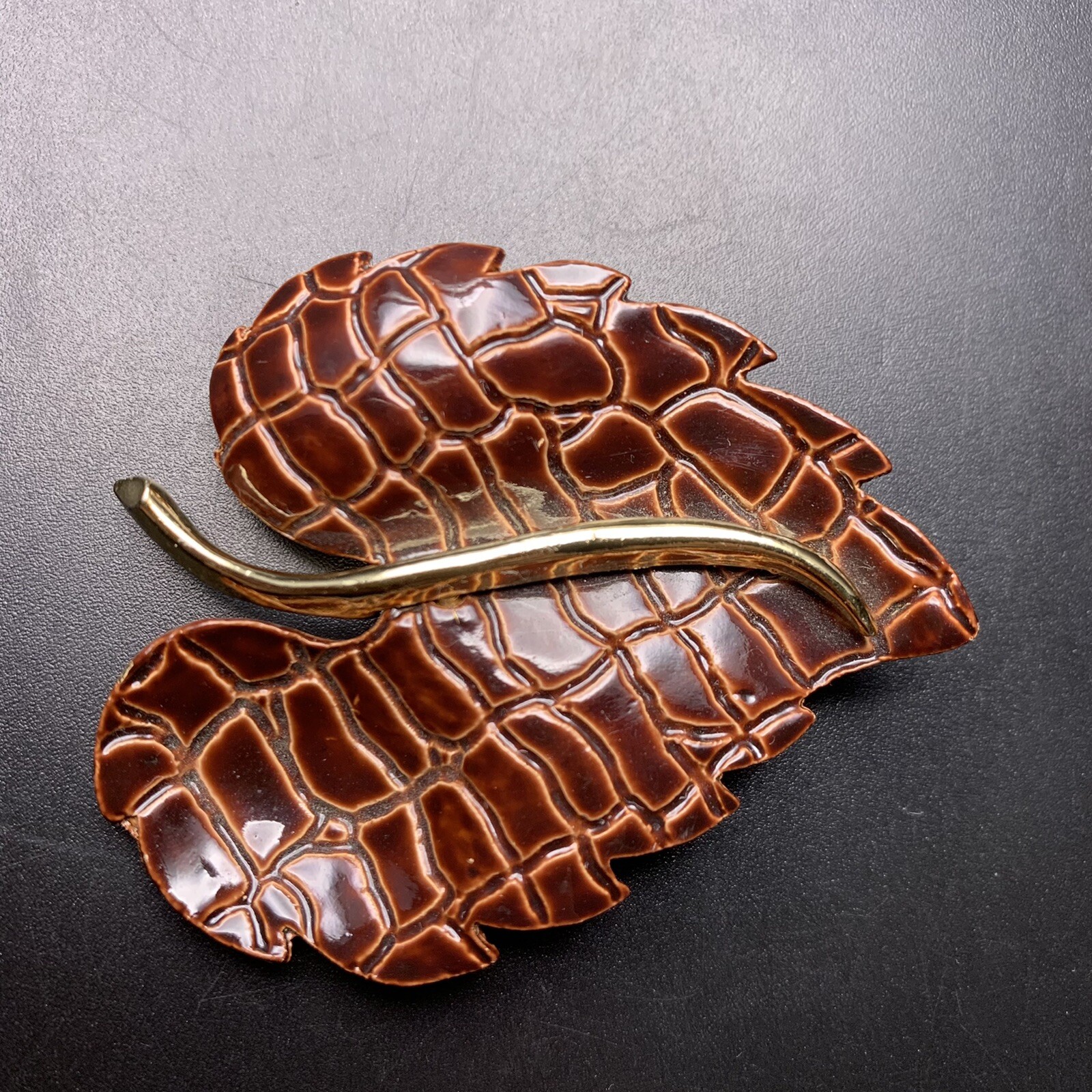 Signed Ultra Leaf Brooch Pin Brown Enamel Gold Tone Fall Autumn Vintage ...