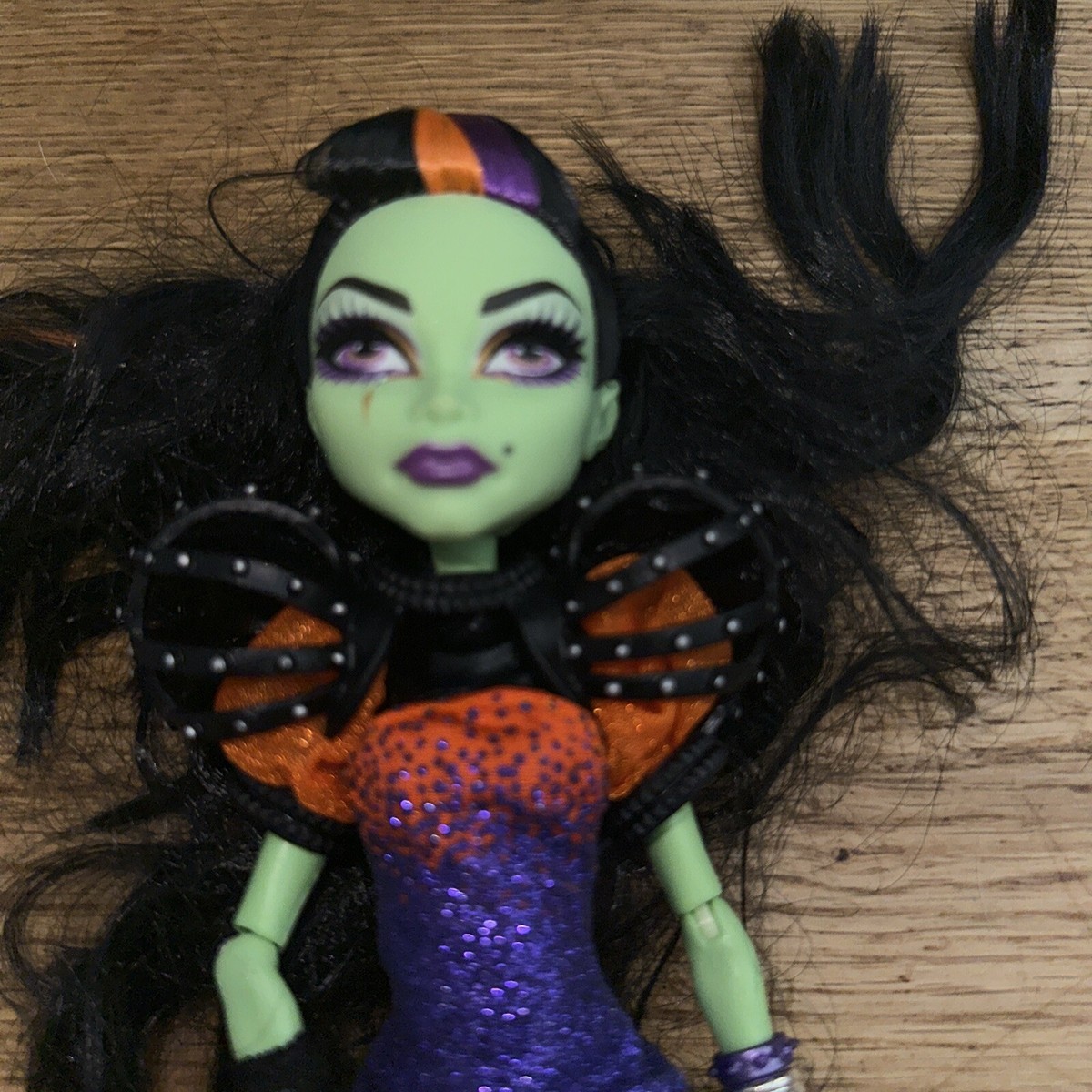 Monster High Casta Heftig Monster High Doll Casta Fierce, Authentic