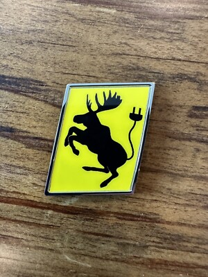 GENUINE Electric Prancing Moose VOLVO Recharge 35mm Chrome Badge Slash ...
