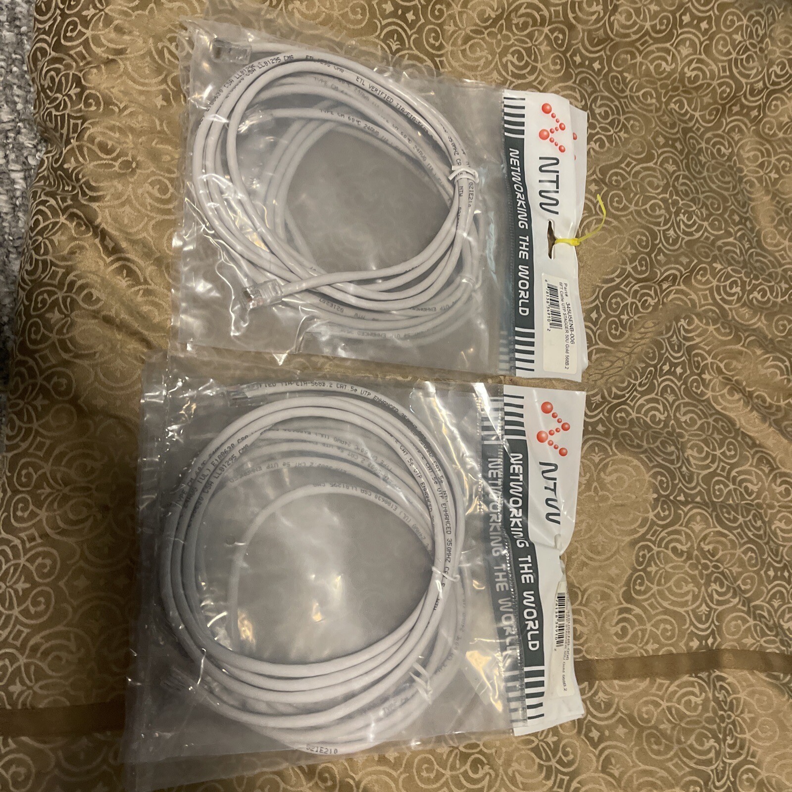 CAT 5e UTP Stagger 6' foot Ethernet Cable 50U Gold 568B.2 Lot Of 3 ...