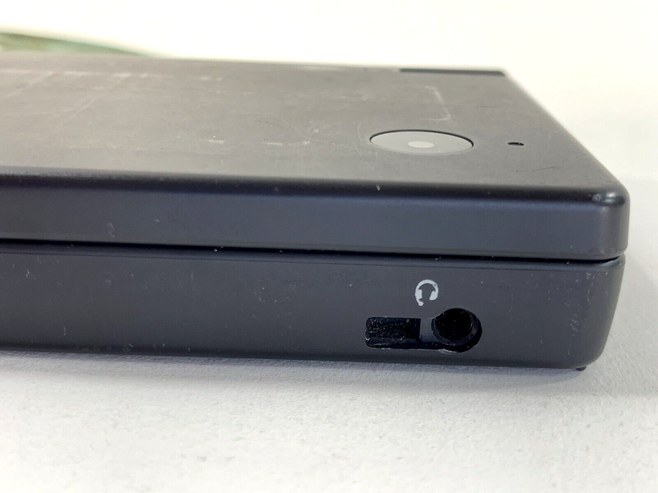 Nintendo DSi Graphite Black Console with Games - Tested 4902370509885 ...