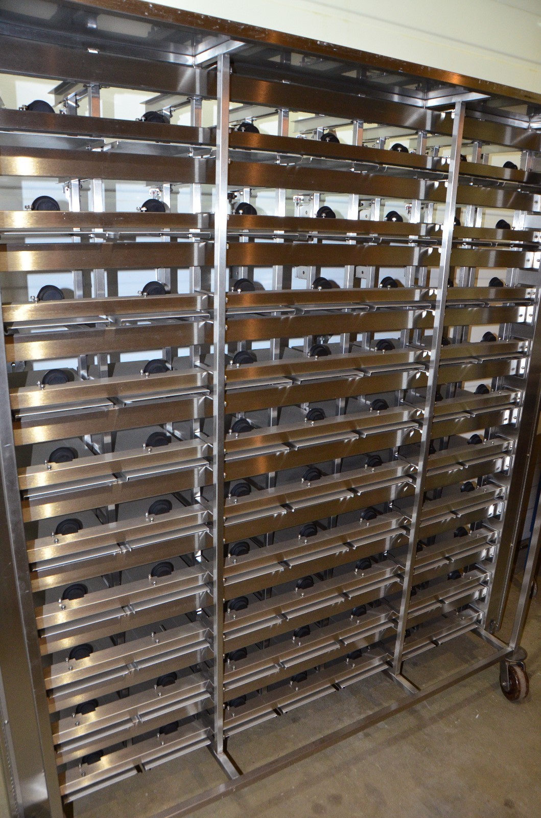 Allentown MS75JU70MVP 70 Cage Ventilated Single Sided IVC Mouse ...