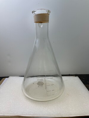 Lab Glassware - Flask With Side Arm