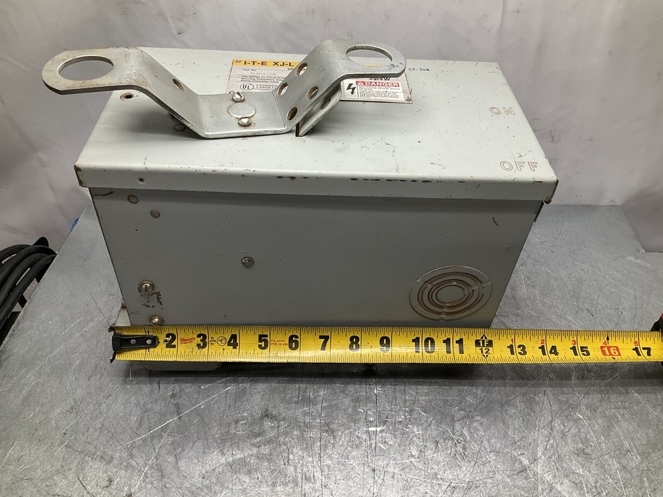 ITE XJ-L Plug Circuit Breaker XLEC 2 Pole 20 AMP #2 | eBay