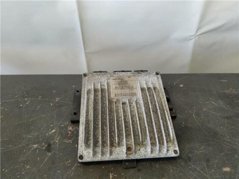 8200331477 control unit for Renault Clio II SYMBOL 1.5 DCI AUTHENTIC ...