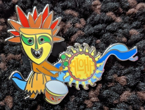 Disney Its A Small World 2019 Box Collection Hawaii Drummer Aloha Good ...