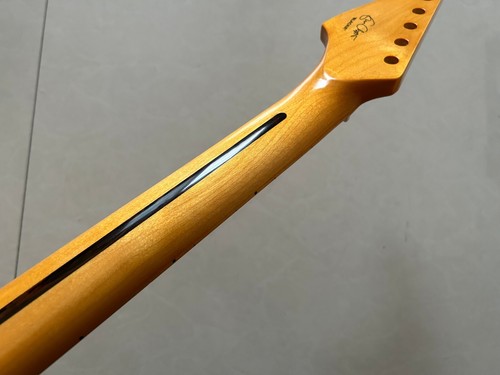 22 Fret Yellow Gloss Maple Electric Guitar Neck Dot Inlay for Fender ...
