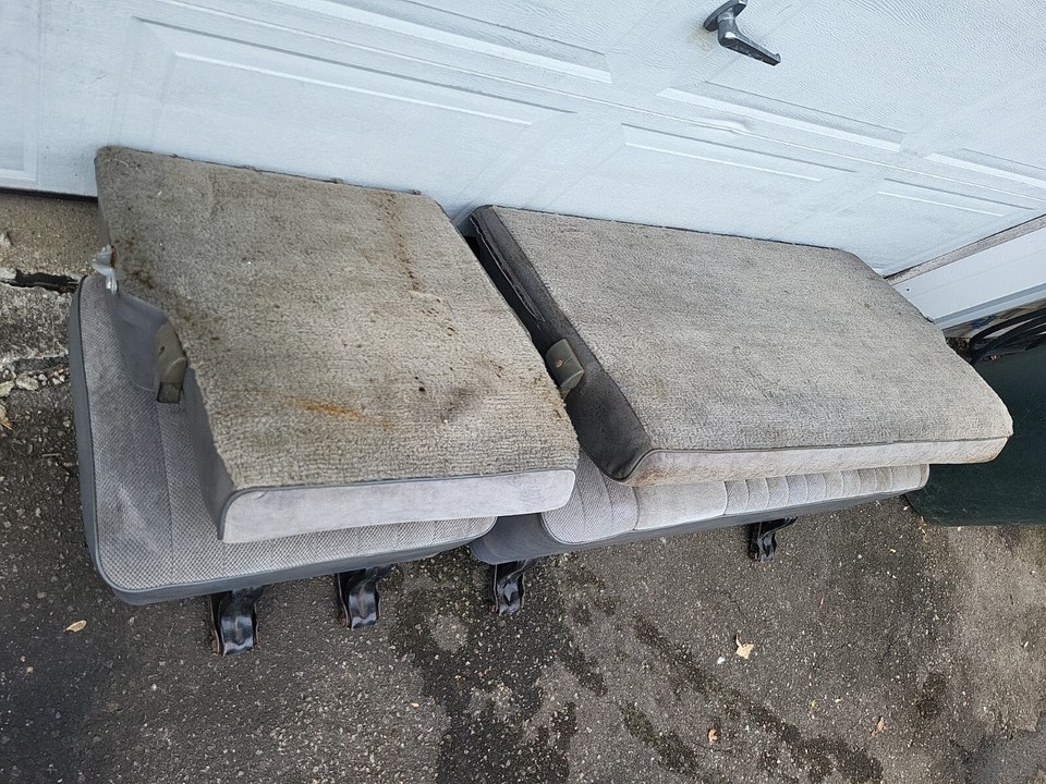 1973-91 Gm K5 BLAZER Suburban folding Rear Seat 60/40 Split bench Seat ...