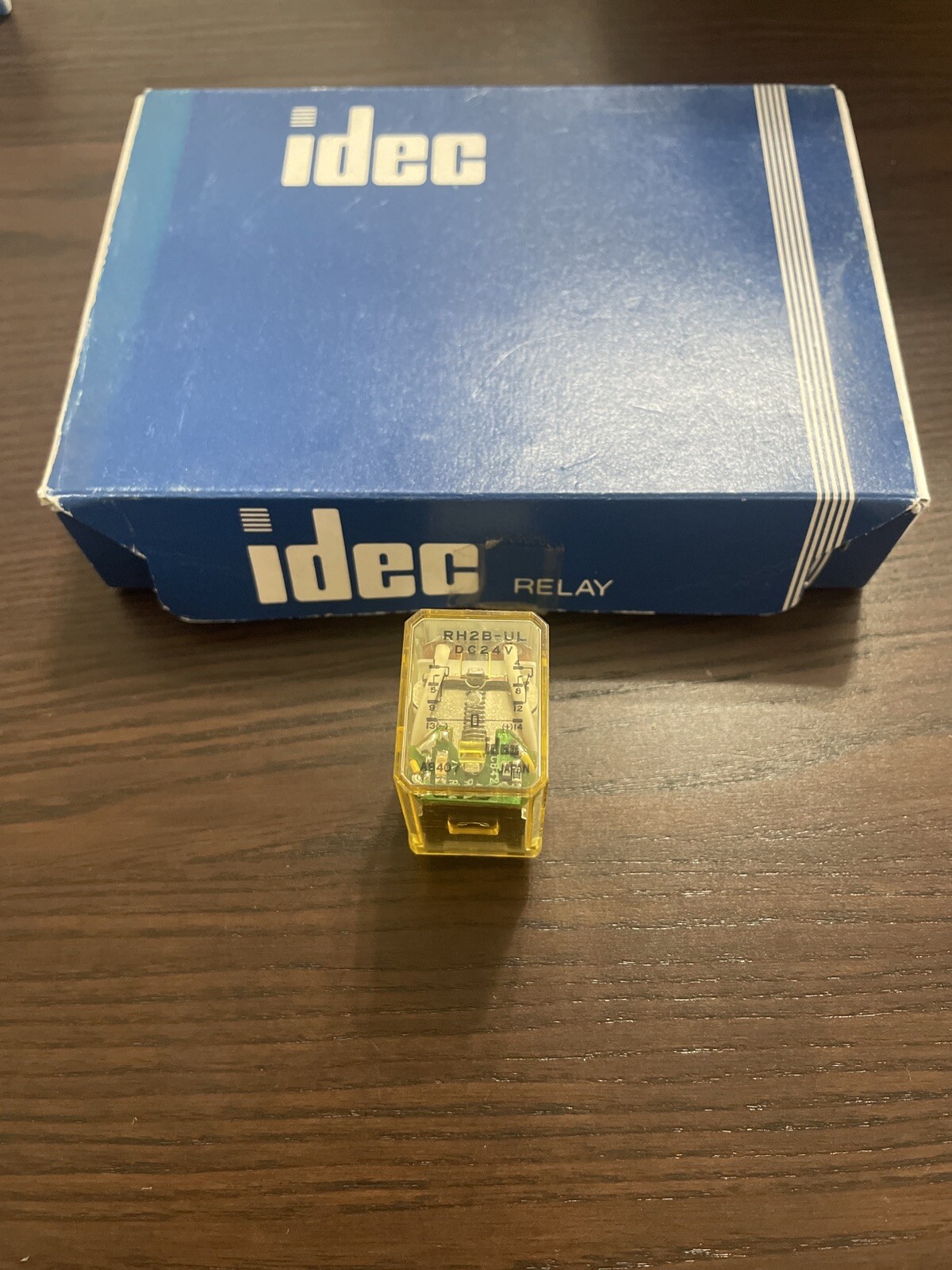 IDEC RH2B-UL DC24V Relay New Box Of 10 | eBay