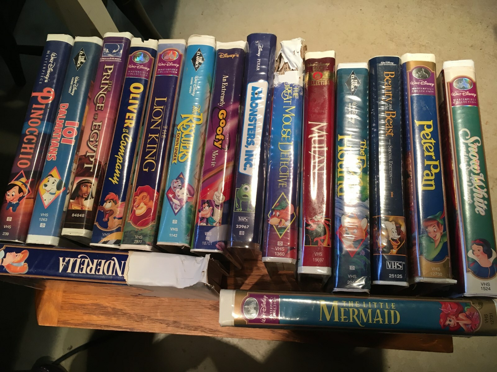 16 Walt Disney classic Disney movies, VHS | Grelly USA