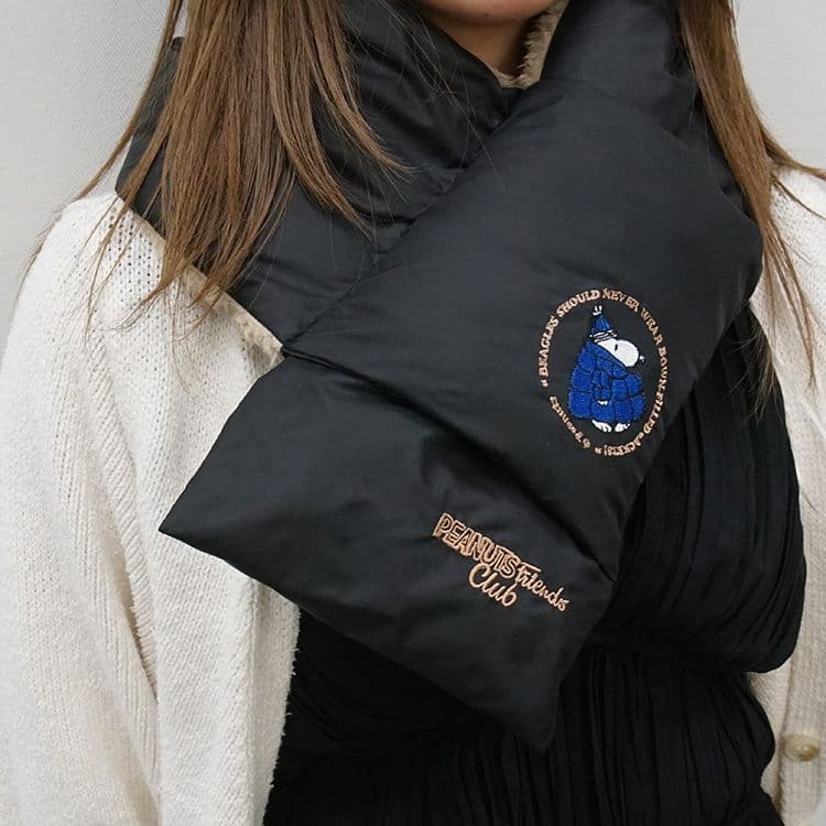 PEANUTS FRIENDS CLUB Snoopy Scarf Polyester 41x7 Inch New Unused | eBay