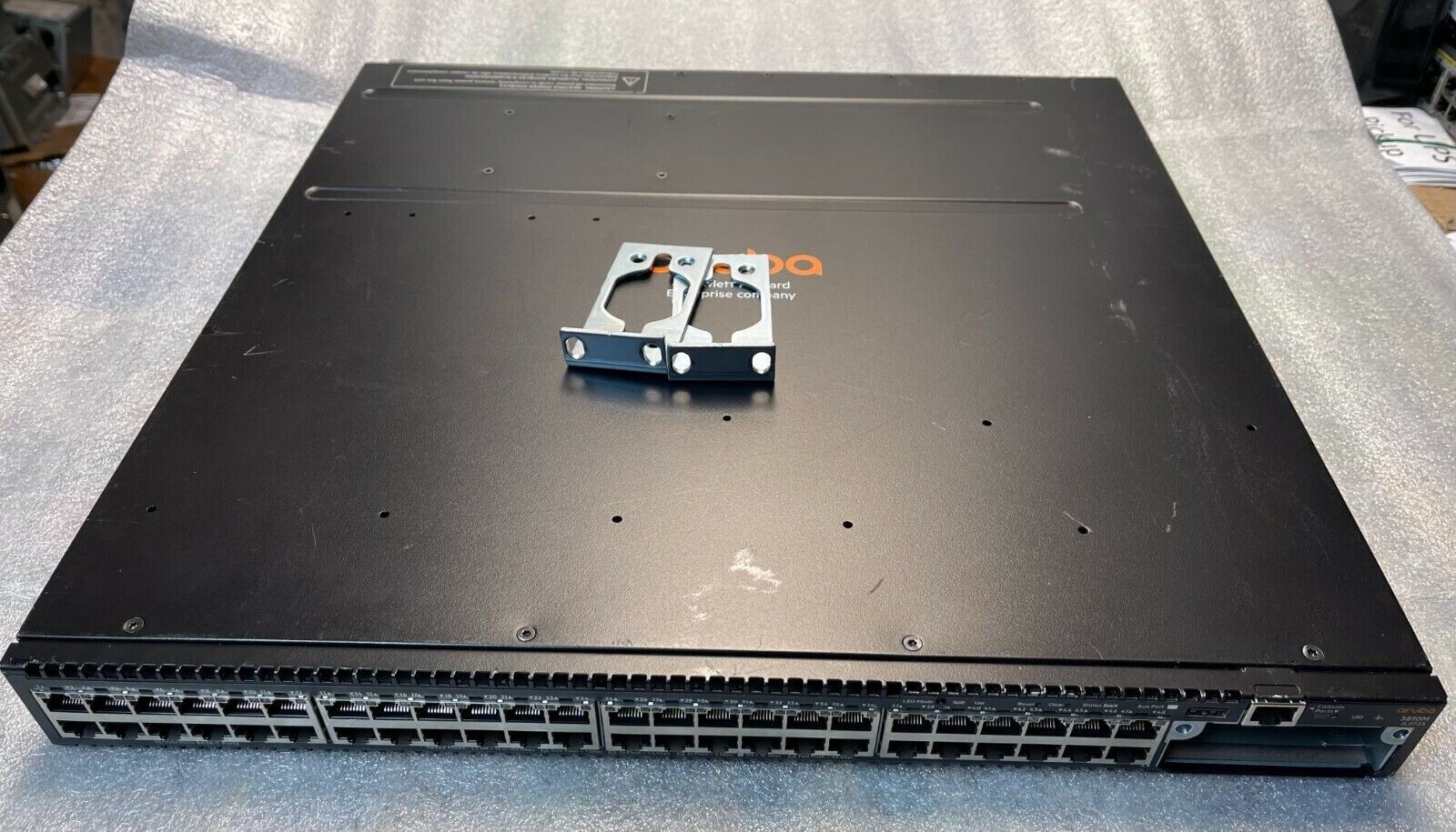 JL072A HPE Aruba 3810M 48G 1-Slot Switch w/ Rackears No Power supply ...
