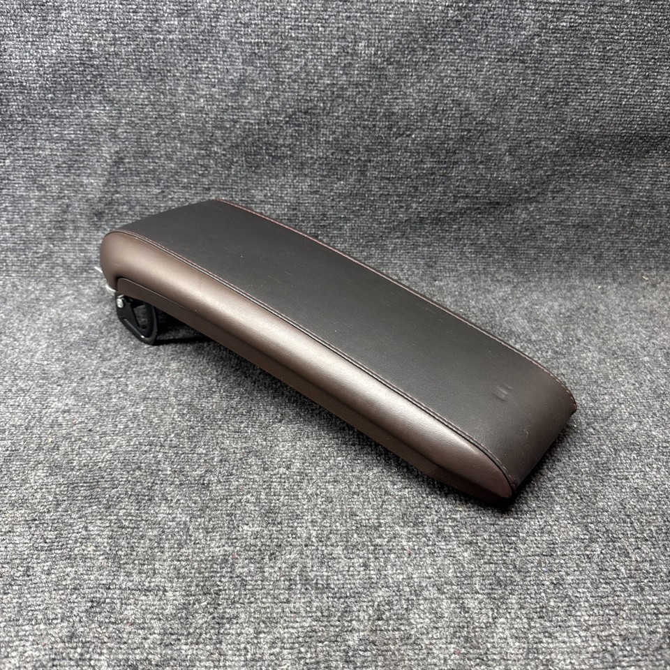 10-17 GMC Terrain Chevy Equinox arm rest center console lid OEM Black w ...