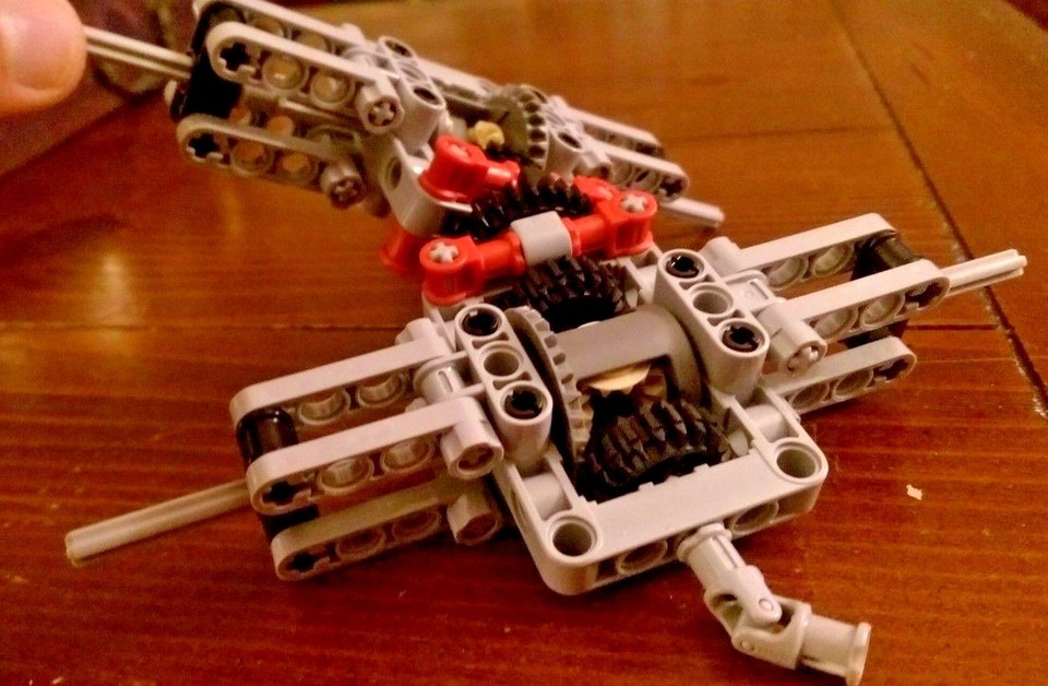 LEGO Technic Chained Frame Differential assembly with wheels extension ...