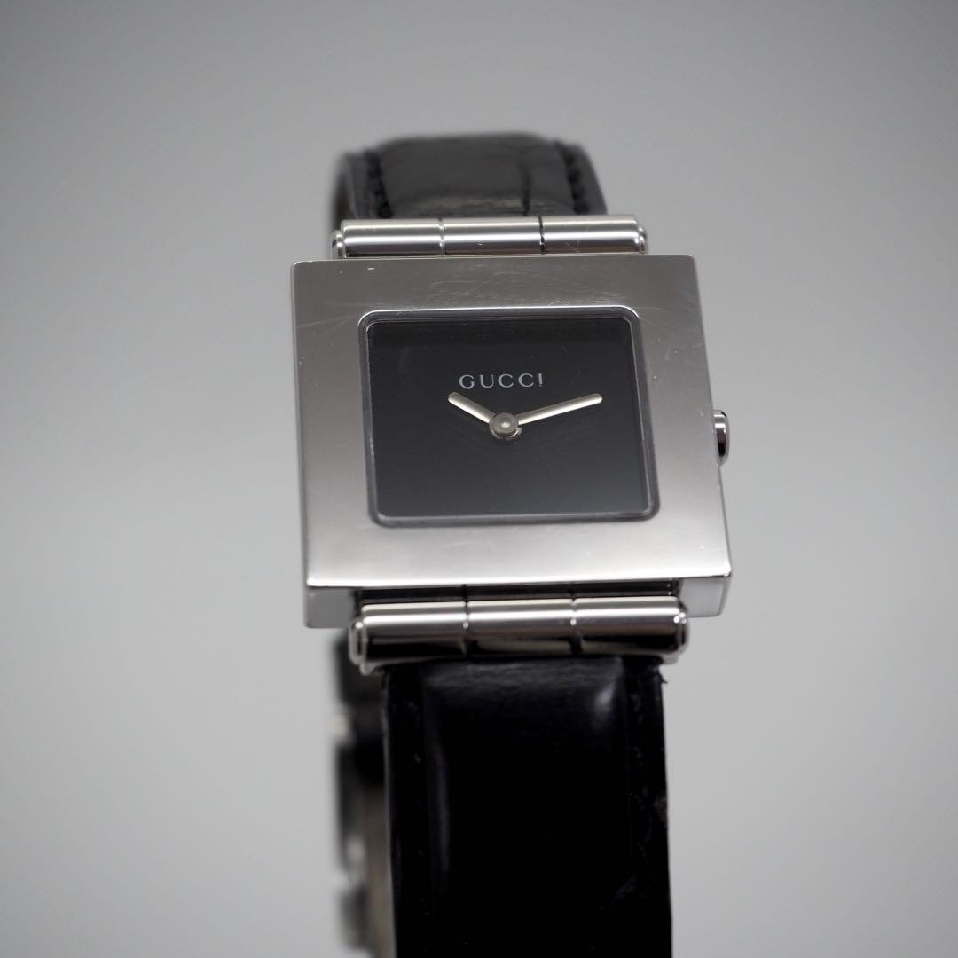 Gucci Women's Square Watch 600J Silver & Black, Genuine Gucci Women's Square Watch 600J Silver & Black, Genuine