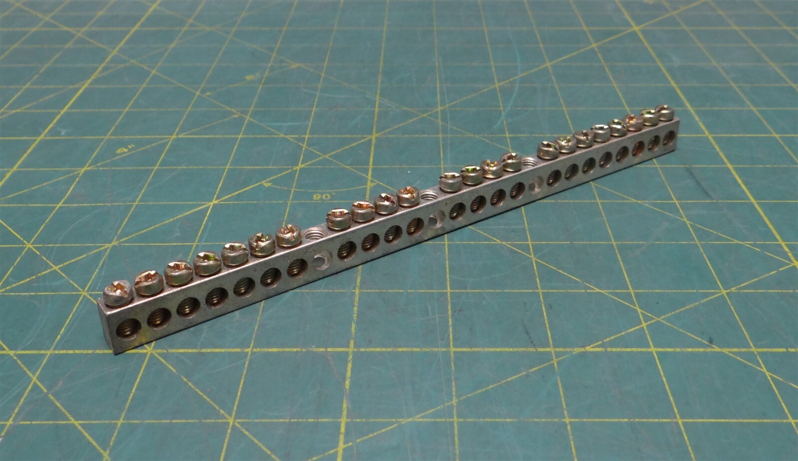 CMC NA-75 Ground Bar, CU9AL, 23 Position, 4-14 AWG, 8.125" Length, 0.66 ...