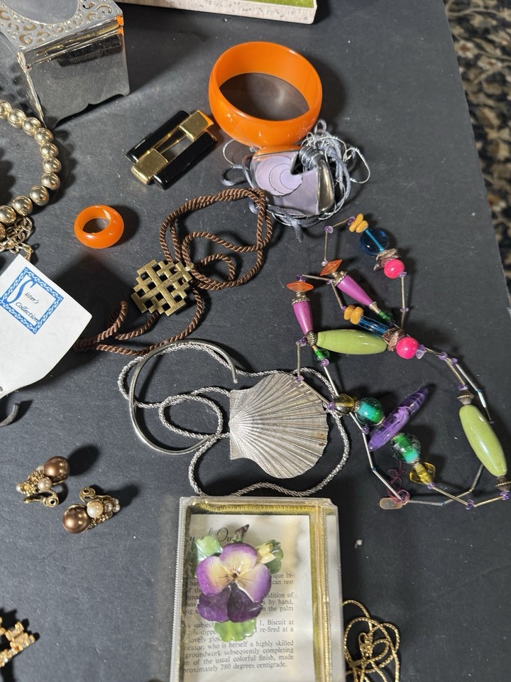 Huge 4lb 14oz Costume Mixed Jewelry Lot Coro, Trifari, Monet, ART ...