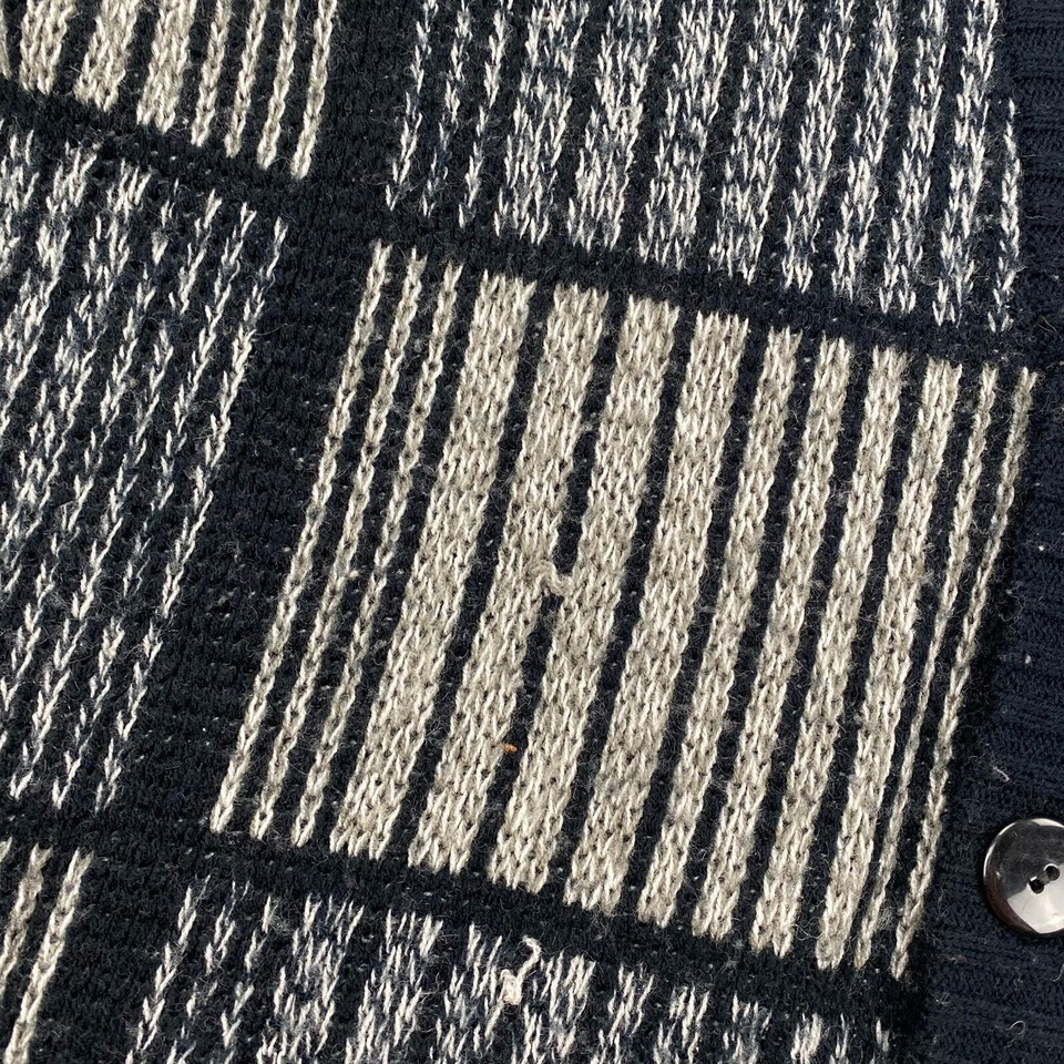 Vintage Sweater Graphix Sweater Size Large Black Grey Patterned ...