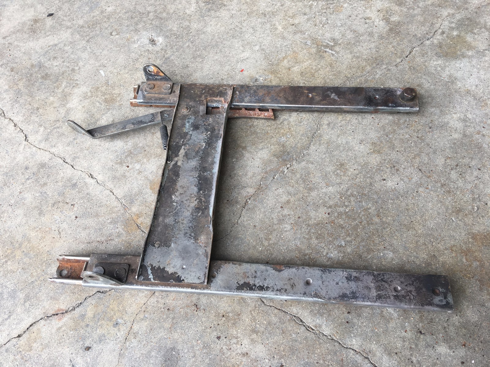 Triumph TR6 Seat Rack Slider B | eBay